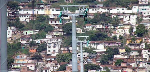 Construcción del MIO Cable llega a un 46%
